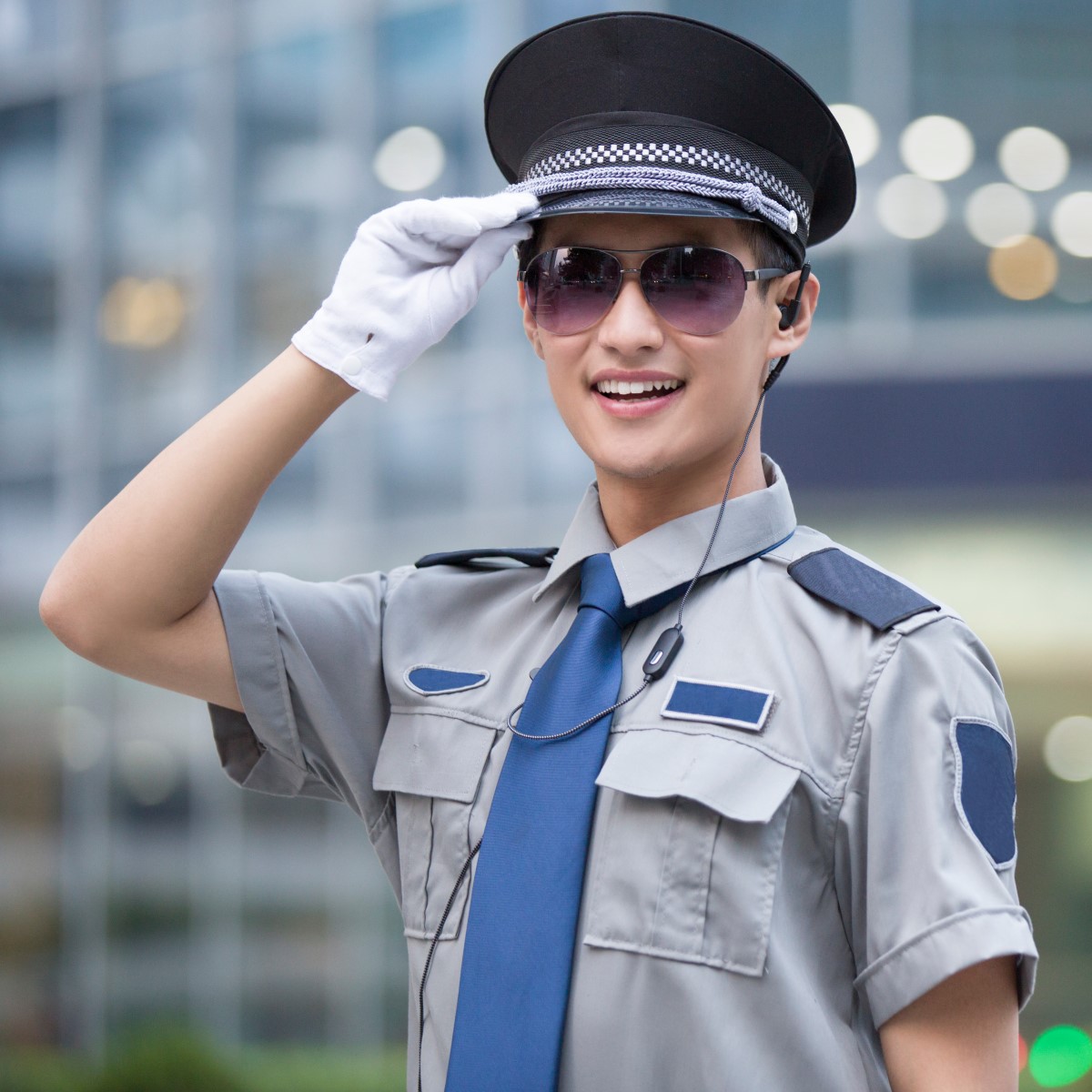 Lieber als Security-Man oder als Clown? | Sicherheits-Berater